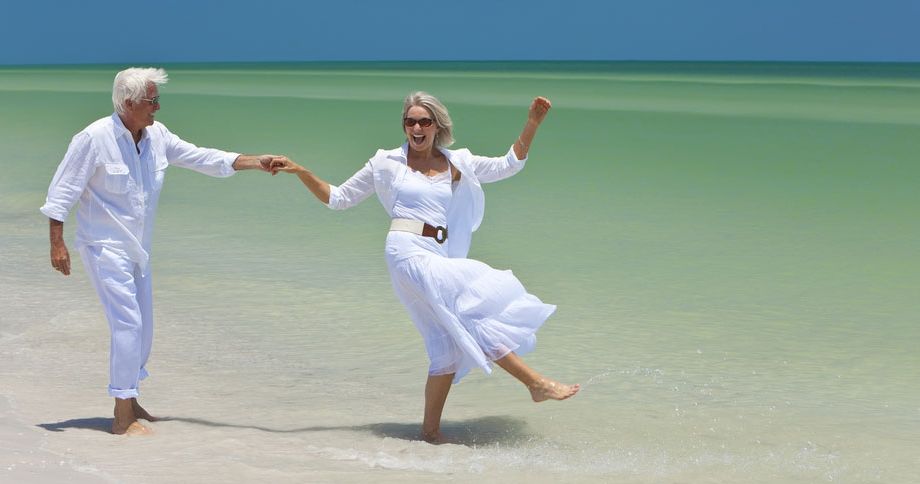 Why Are Older People So Happy? - alive magazine