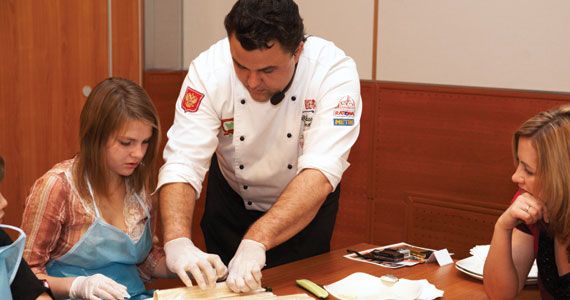 Community Kitchens Cook Together - alive magazine