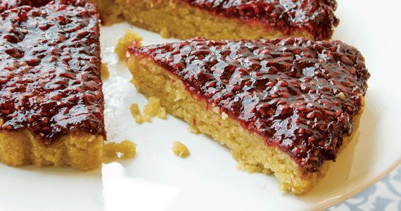 Raspberry Almond Torte (gluten free) - alive magazine
