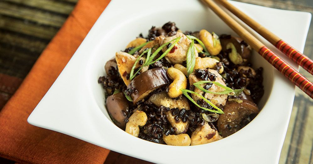 Fried Black Rice with Chicken and Cashews - alive magazine