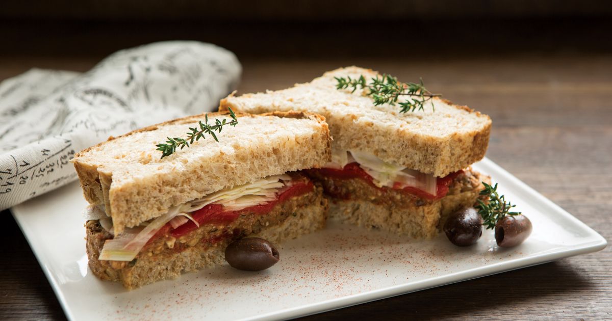 Mediterranean Lentil Sandwich - alive magazine