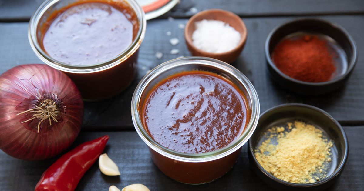 Smoky BBQ Sauce - alive magazine