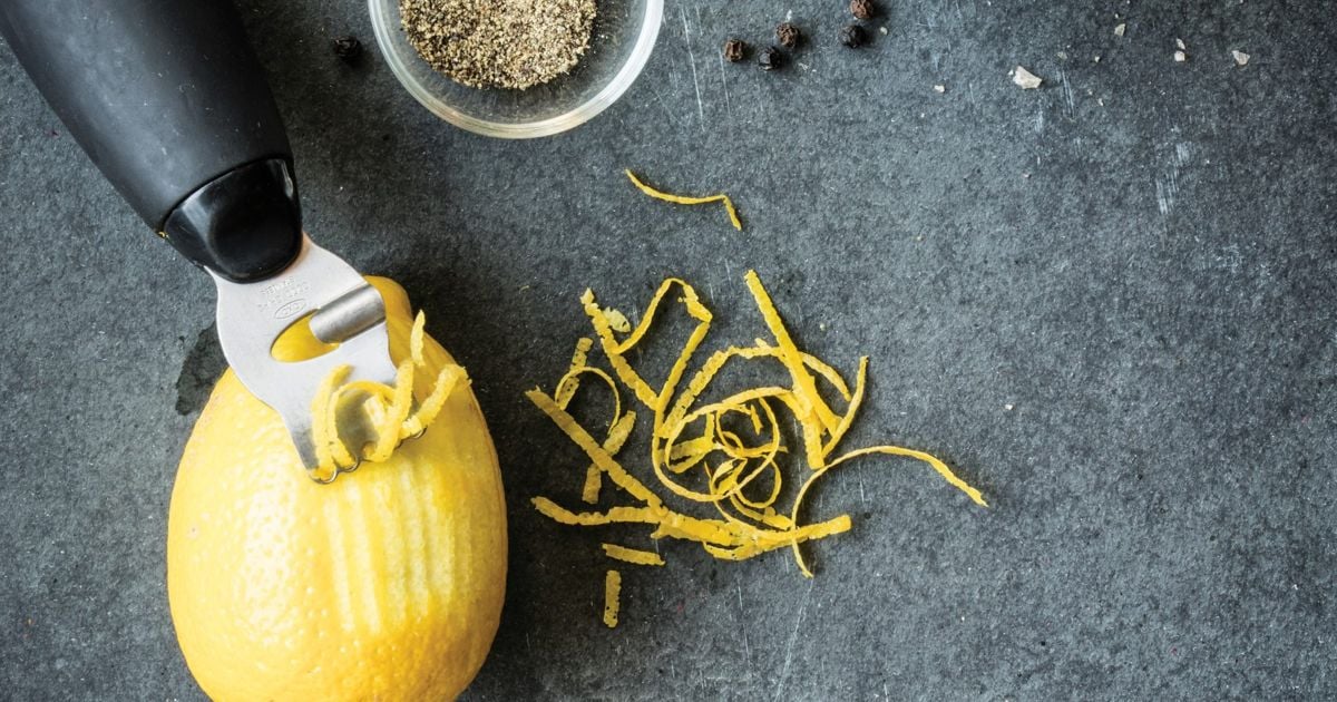 Smoked Lemon Pepper Salt - alive magazine