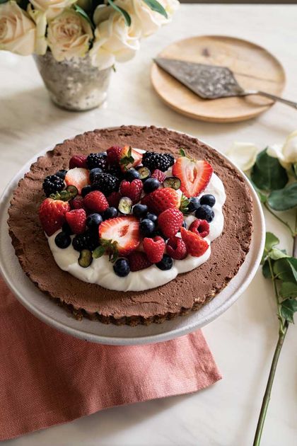 Epic Vegan Chocolate Mousse Pie - alive magazine